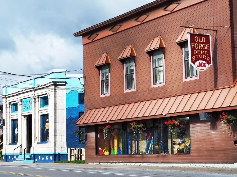 20 Things To Do In Old Forge That Even Your Grumpy Dad Will Enjoy | Karta